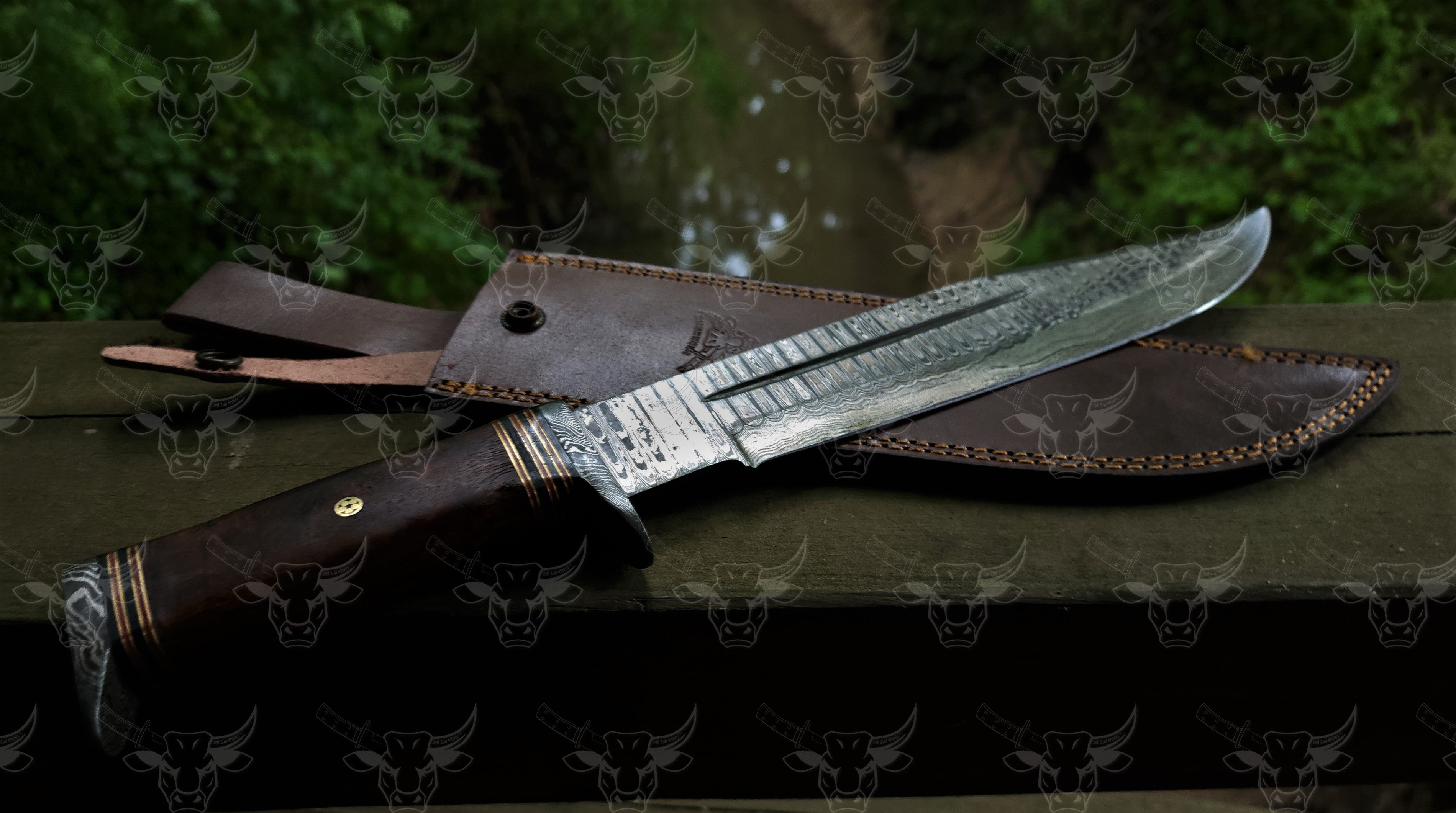 EBK-04 Rose Wood Handle Damascus Hunting Knife – Evilbullknives